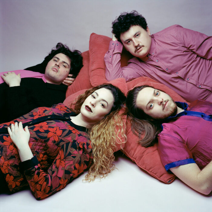 Tallies lebih Matang Menjadi Sebuah Band Dream Pop Yang Manis Dan Ceria ...